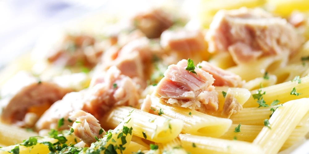 Receta Pasta con atún y salsa de limón sencilla | Cocina rico
